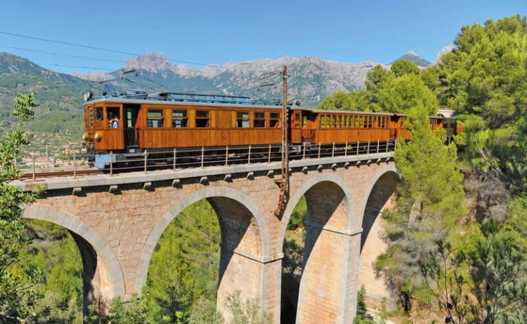 Mallorca: Full-Day Island Tour by Train, Tram, and Boat - The Start: Lakes and Mountain Views