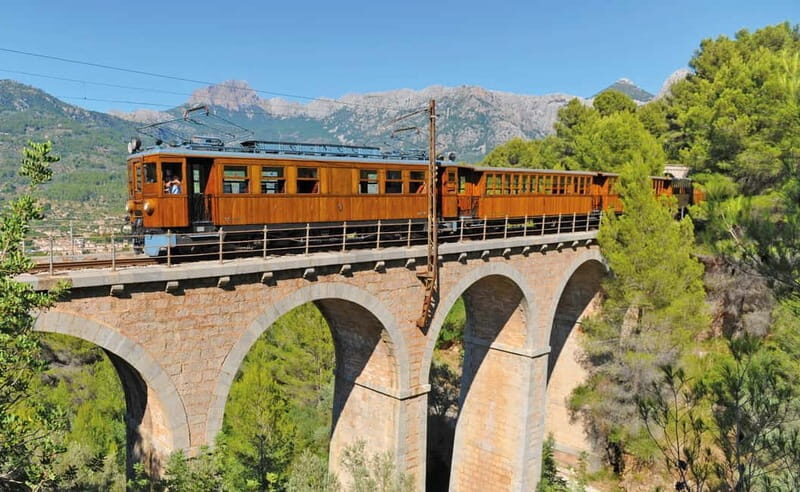 Mallorca: Full-Day Island Tour by Train, Tram, and Boat - The Start: Lakes and Mountain Views