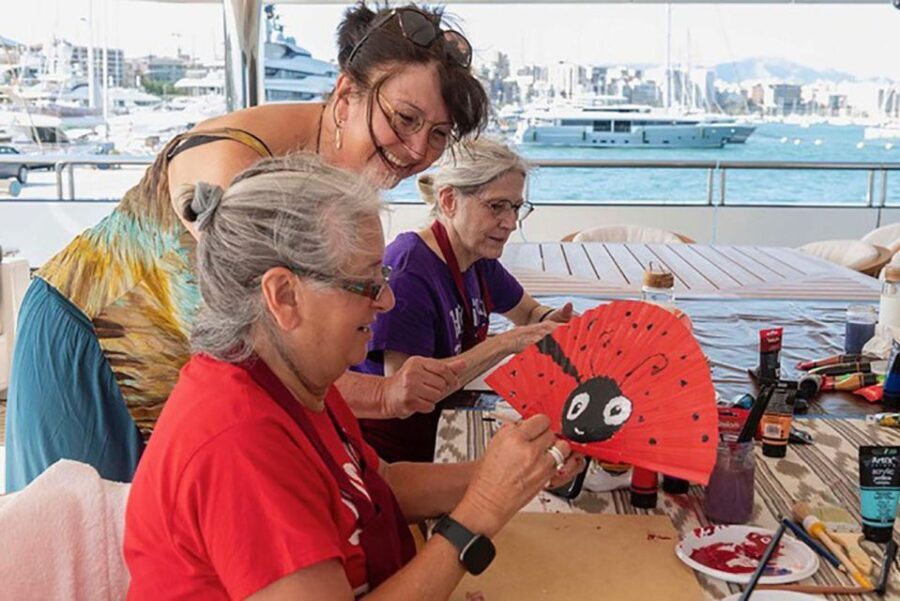 Mallorca/Porto Cristo: Design your own Spanish hand fan - The Value of the Experience