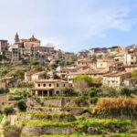 Mallorca: Valldemossa and Wine Tasting - Ultra Small group - Exploring the Charm of Valldemossa