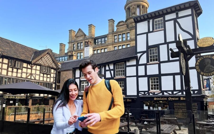 Manchester: City Walking Tour & Exploration Game - Overview of the Tour Experience