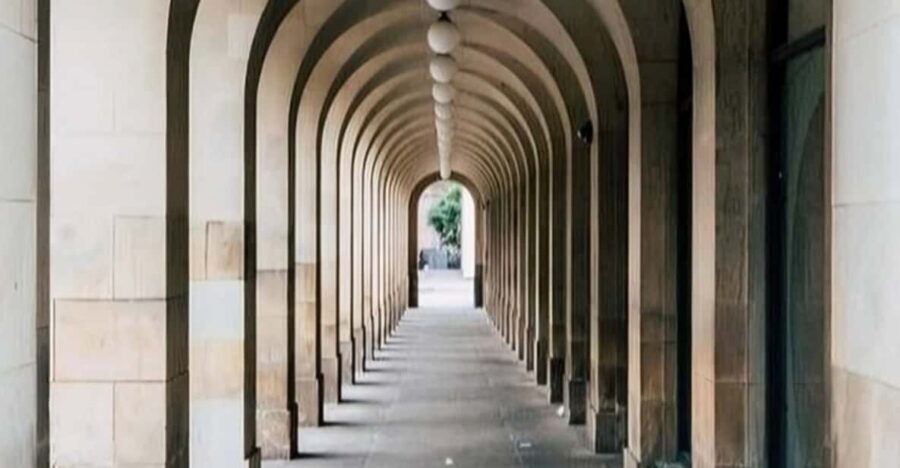Manchester: Sightseeing Walking Custom Tour with a Guide - Why Travelers Love This Tour