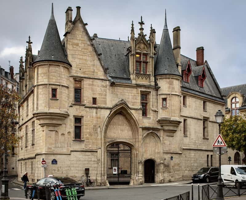 Marais: Intrigues of the French Kings Walking Tour - Authentic Stories and Traveler Insights