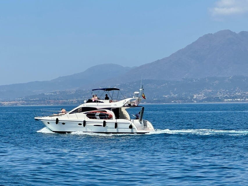 Marbella: Private Cruise in Yacht - Flexibility and Customization