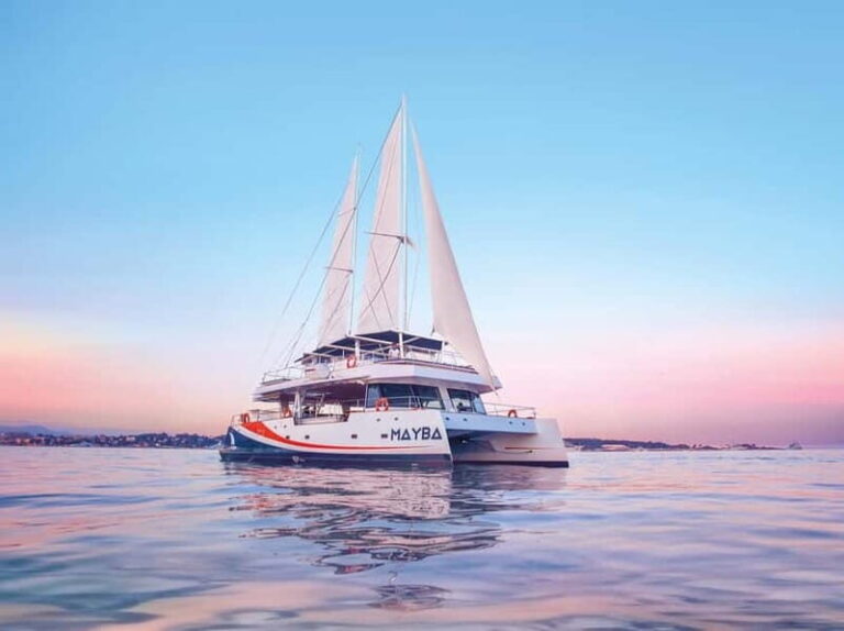 Marina Baie des Anges: Lazy afternoons at sea on a Maxi Catamaran - Setting Out for a Relaxing Day at Sea