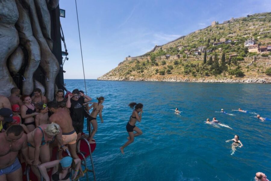Marmaris: All-Inclusive Pirate Boat Trip with Pickup Option - What Real Travelers Say