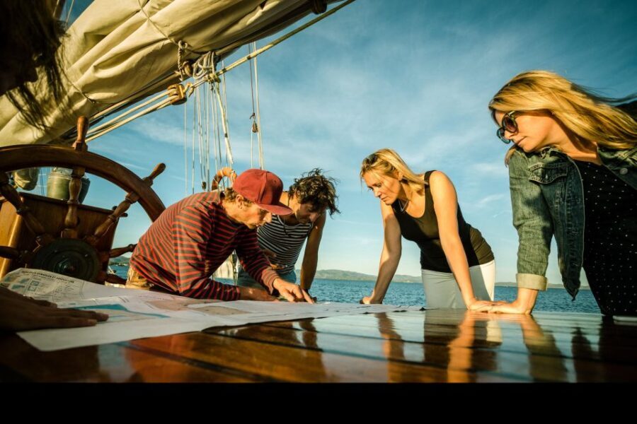 Marseille: Sunset Sailing Cruise with Dinner and Drinks - Who Should Consider This Tour?