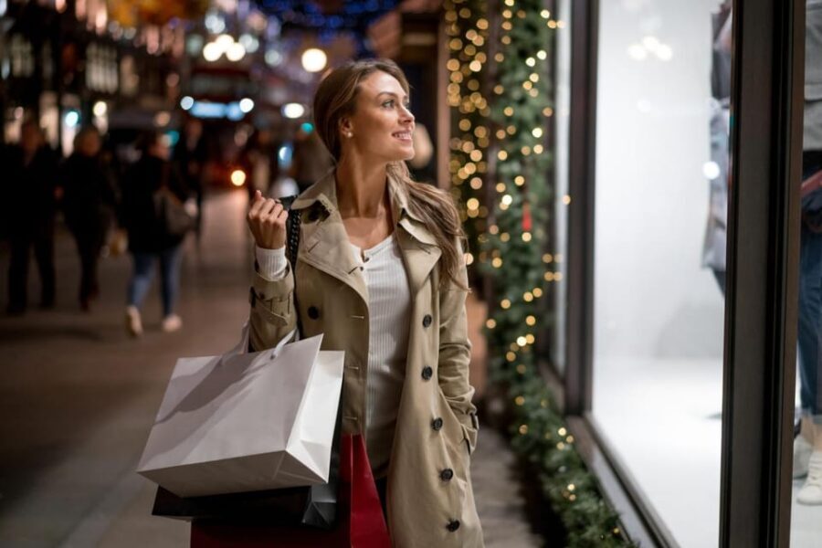 Marseilles Festive Spirit: A Christmas Walking Tour - Who is this tour best suited for?