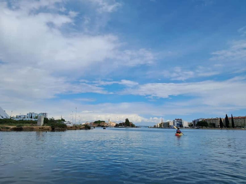 Martigues: Kayak trip on the canals - Analyzing the Value