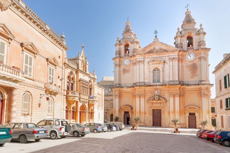 Mdina: Private Historical City Walking Tour with Rabat Town - Stepping into Rabat: The Living Heart of Malta’s Past