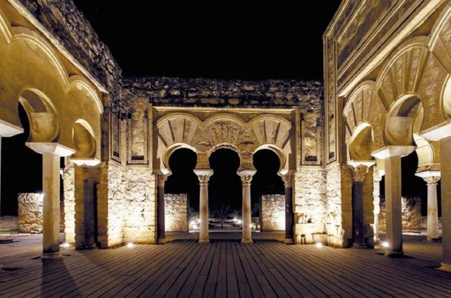 Medina Azahara Guided Tour at Night - The Light and Atmosphere: Why Night Matters