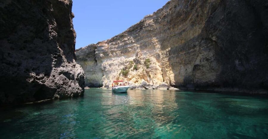Mellieha: 3:00pm Speedboat round Comino Caves 2h Blue Lagoon - Who Is This Tour Best For?