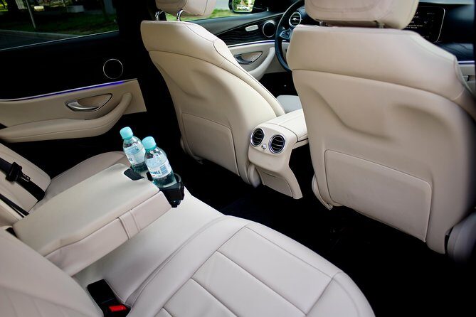 Mercedes E Class black cab Kraków - Detailed Breakdown of the Experience
