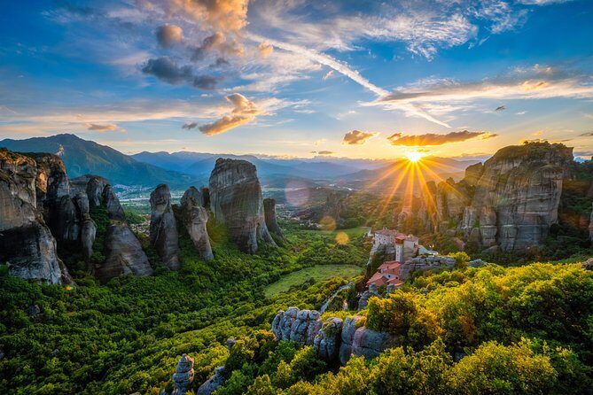 Mercedes Private Full Day Tour to Meteora-Thermopylae- Delphi - Practicalities and Logistics