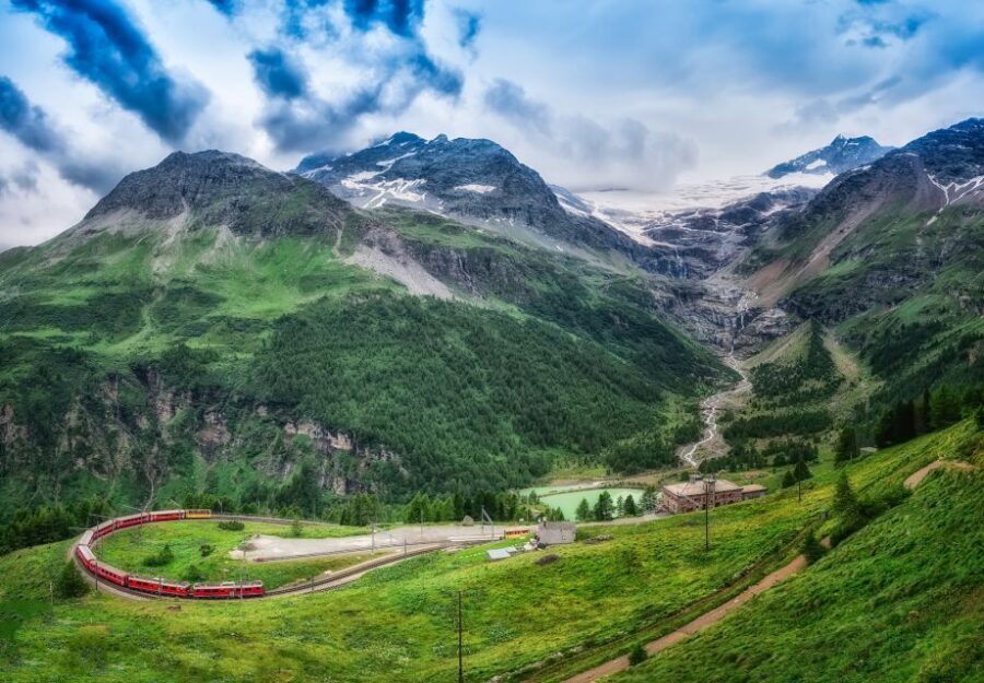 Milan and the Northern Lakes 8-Day Tour - The Lakes and Beyond: Natural Beauty & Historic Towns