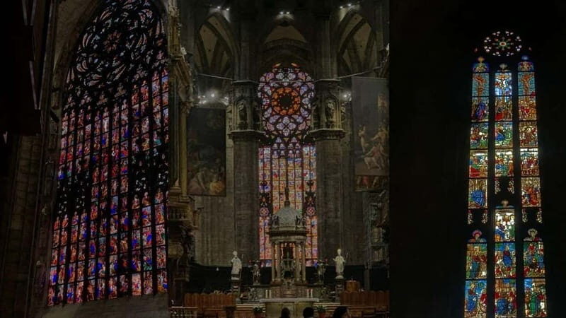 Milan: Duomo Fast-Track & Rooftop Access  Tour in Romanian - Detailed Breakdown of the Itinerary