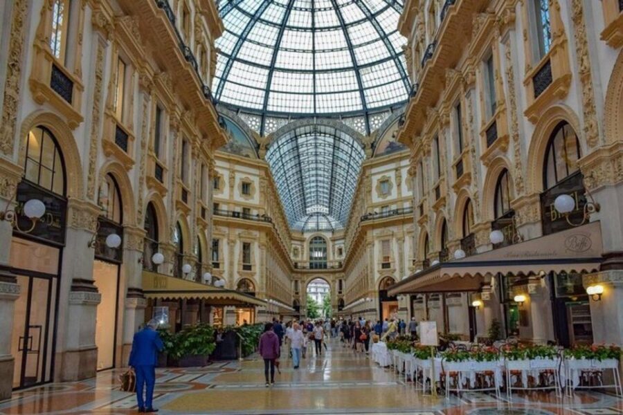Milan : Highlights & Hidden gems Private Walking Tour - A Closer Look at Each Stop