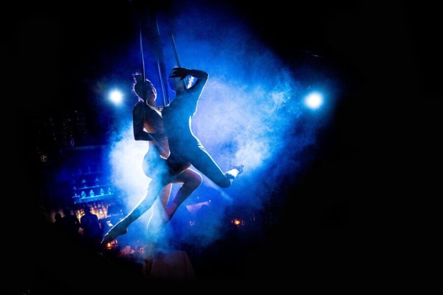 Milan: Maison Milano Dinner and Show - Is It Worth the Price?