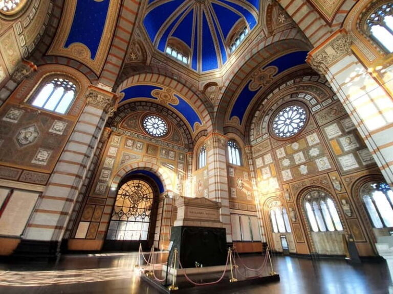 Milan Monumental Cemetery: Walking Tour - What to Expect on the Tour
