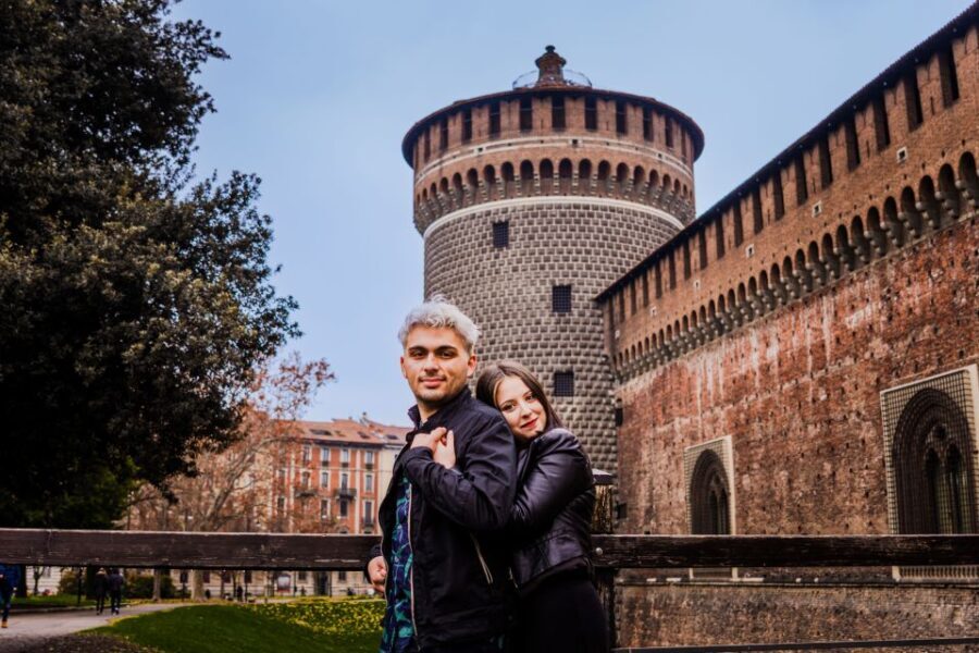 Milan: Professional Photoshoot Outside Sforza Castle - What’s Included (and What’s Not)