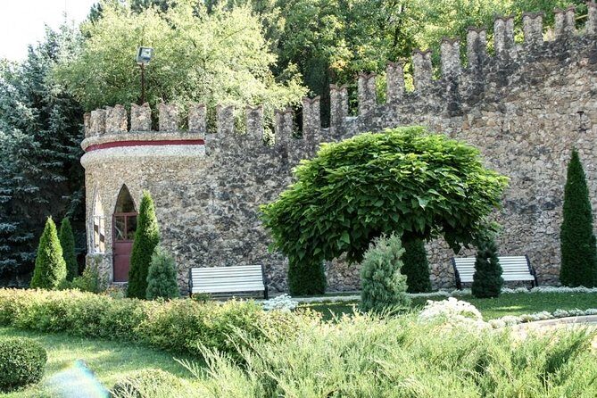 Milestii Mici Winery tour with wine tasting - Practical Tips for Your Visit