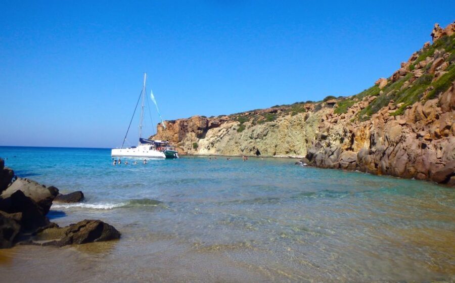 Milos: Full-Day Catamaran Cruise to Poliegos and Kleftiko - The Day in Detail: What You Can Expect