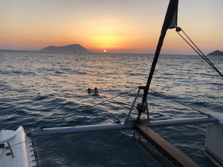 Milos: Sunset Catamaran Cruise with Kleftiko Visit - The Experience You Can Expect
