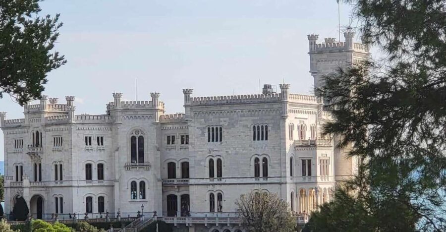 Miramare: The most romantic, beautiful and sad castle. - Cost and Value