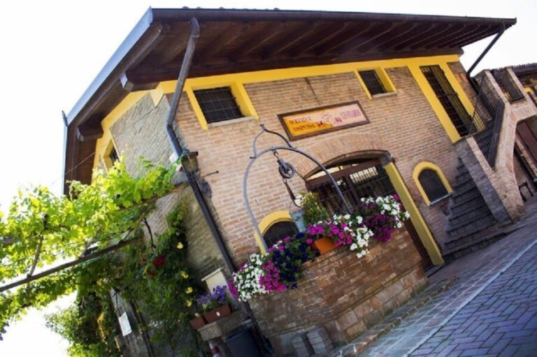 Modena: Balsamic Vinegar Tasting Experience - Exploring Modena’s Balsamic Vinegar Tour in Detail