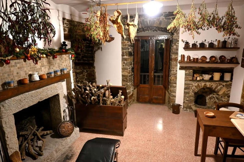 Molise Poggio Sannita (Is): tour of Palazzo Iacovone Birthplace de Horatiis house. - What Travelers Are Saying