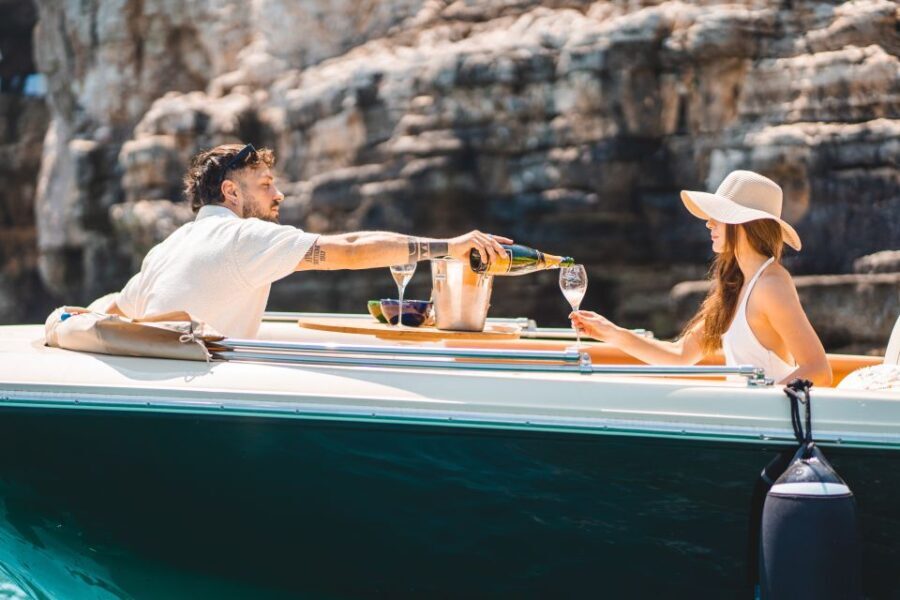 Monopoli: Private Sightseeing Speedboat Tour with Champagne - Detailed Breakdown of the Itinerary