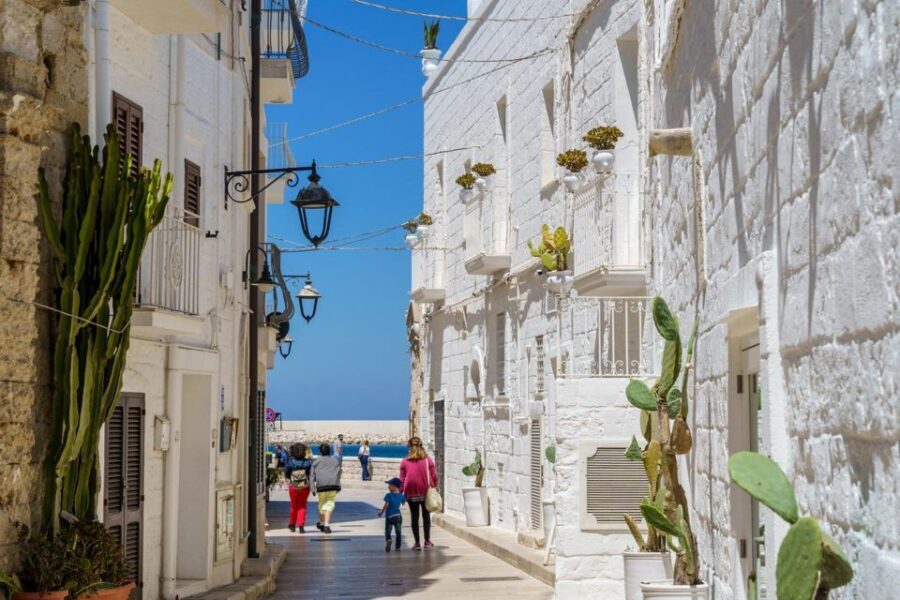 Monopoli: Walking Street Food Tour - A Deep Dive into the Monopoli Street Food Tour
