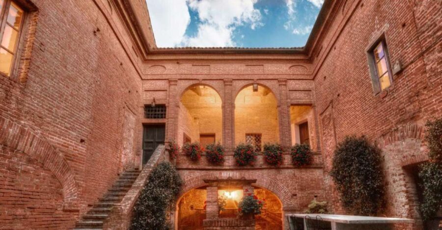 Montalcino: Brunello Wine Tasting & Lunch in a Tuscan Castle