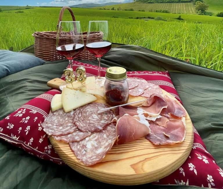Montalcino: exclusive vineyard picnic with wine - Who Will Love This Experience?