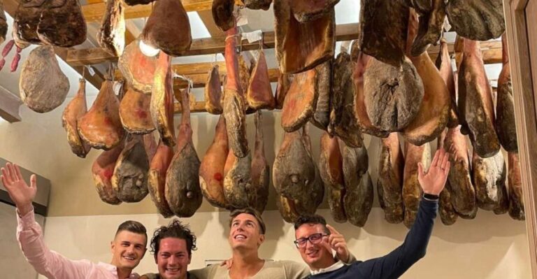 Montepulciano: Cinta Senese Tour With Food Tasting - An In-Depth Look at the Tour