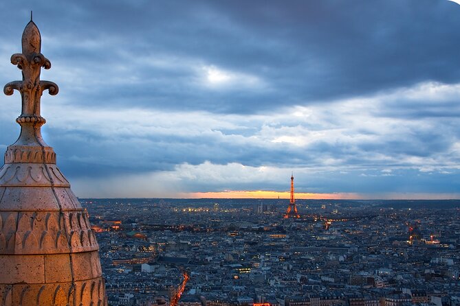 Montmartre Scavenger Hunt and Highlights Self-Guided Tour - Key Points