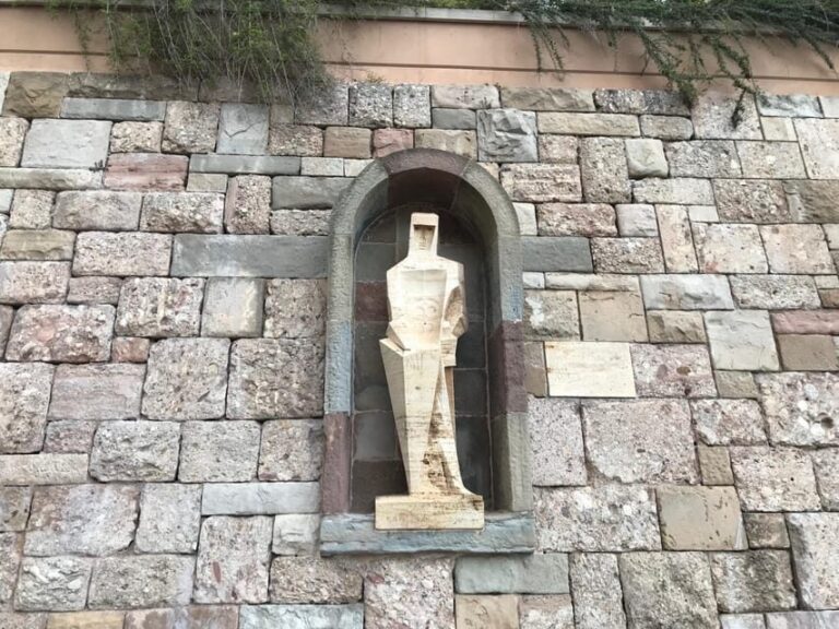 Montserrat: PRIVATE TOUR - Monastery, Cable Car & Soft Hike - What to Expect on This Montserrat Private Tour