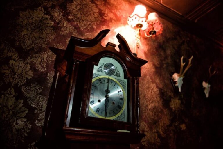 moviESCAPE Stockport Haunted House II escape room game - In-Depth Review: What to Expect from the Haunted House II Escape Room