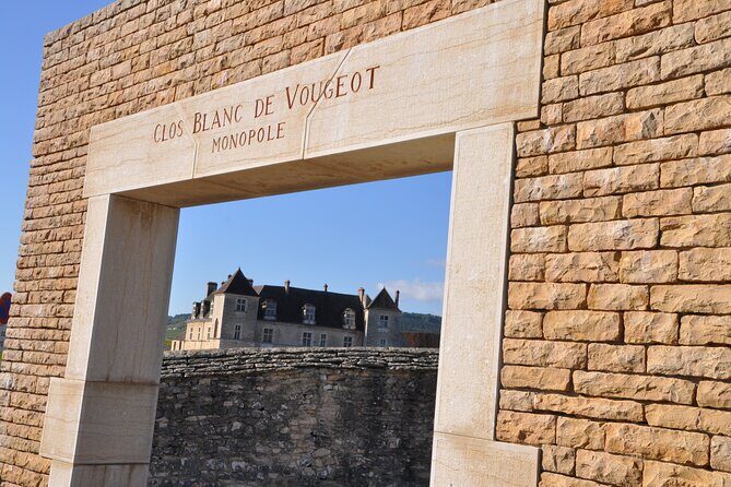Multi Day Private Tour Prestige Burgundy with 12 Premiers & Grands Crus - Day 2: Côte de Beaune and Iconic Vineyards