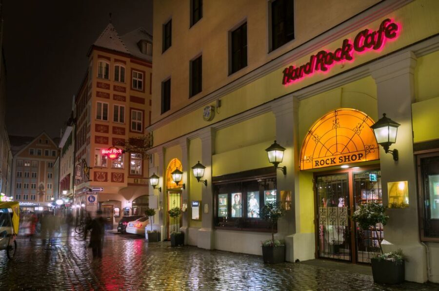 Munich: Hard Rock Cafe with Set Menu for Lunch or Dinner - Skip the Line and the Convenience of Priority Seating