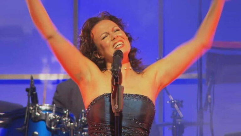 Munich: Open Air Concert - Whitney Houston - More than a moment - An In-Depth Look at the Munich Whitney Houston Tribute