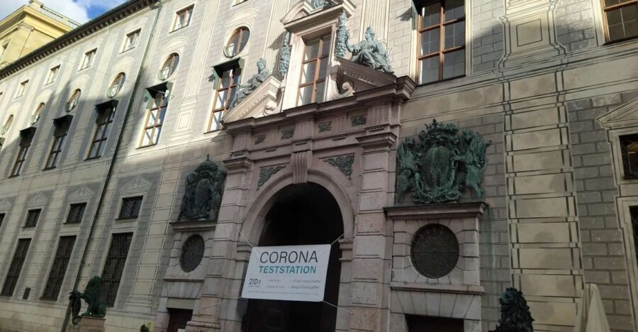 Munich Residenz: Private Tour with artists and historians - What Makes This Tour Special?