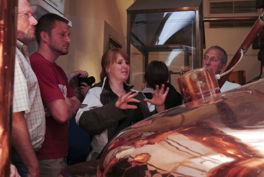 Munich's Beer Halls and Breweries: 3-Hour Guided Tour - Authentic, Entertaining Guides Make All the Difference