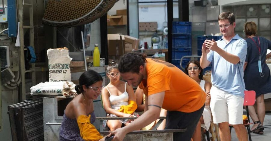 Murano: In Depth Glass Factory Guided Tour - A Closer Look at the Murano Glass Factory Tour