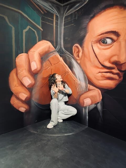 MUSEO ILUZIONA Toledo - Exploring the Toledo Museum of Illusions