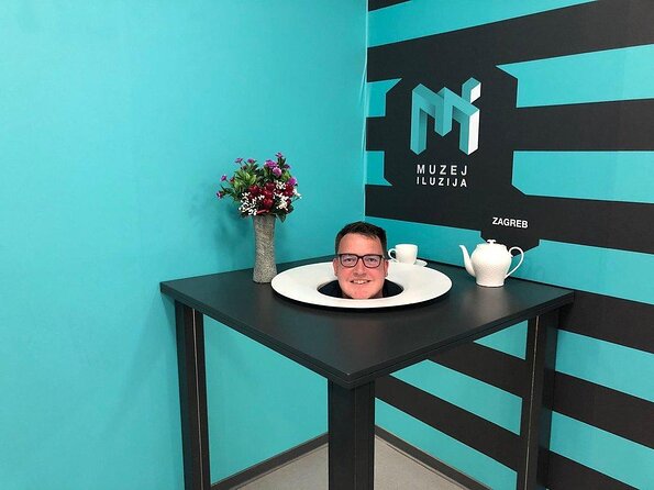 Museum of Illusions Zagreb - Introduction
