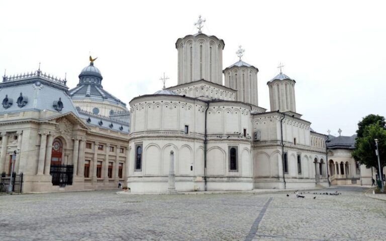 Museums and Galleries walking tour in Bucharest - The Itinerary in Detail