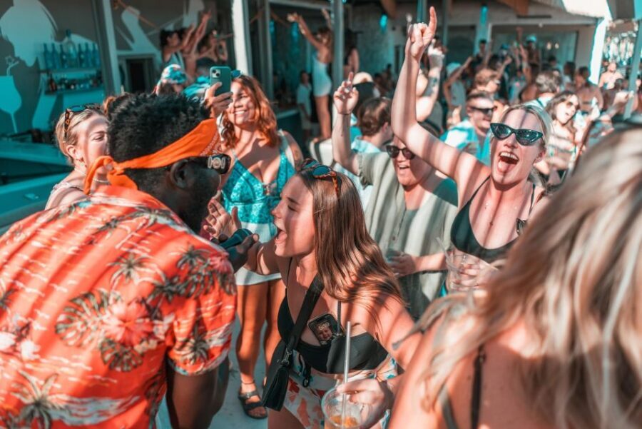 Mykonos: Best Beach Clubs Crawl Day Party - Why This Tour Works for Different Travelers