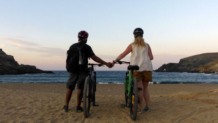 Mykonos' Romantic Bike Tour with private Picnic at the Beach - The Itinerary in Detail