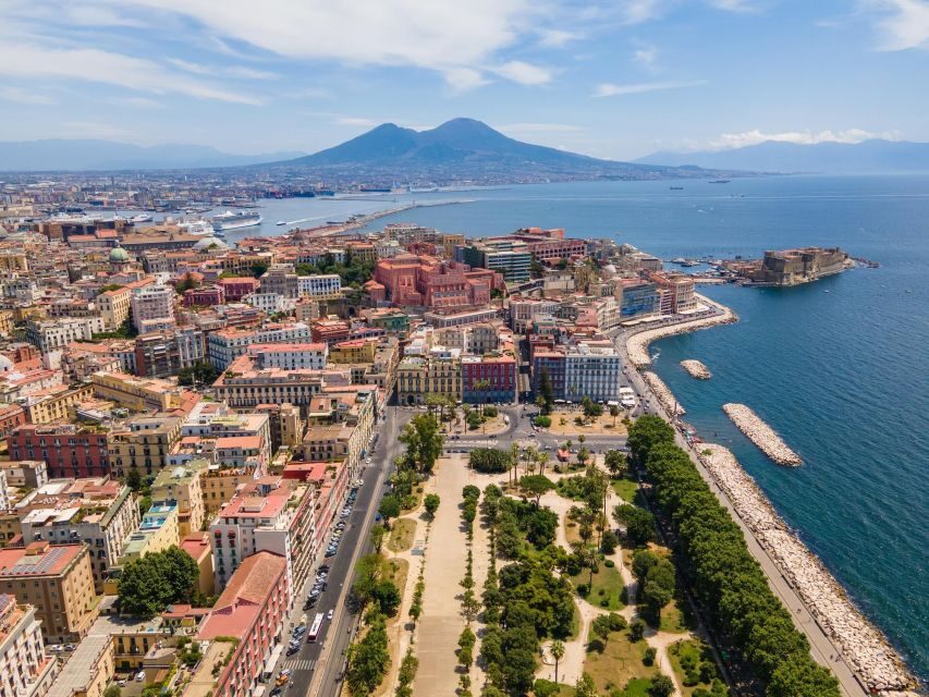 Naples: Express Walk with a Local in 60 minutes - What to Expect on the 60-Minute Walk